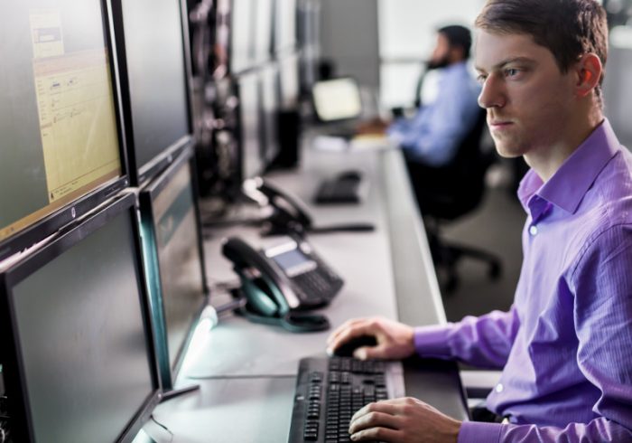 Introducing the New V700 LTE Body Camera - Motorola Solutions Blog